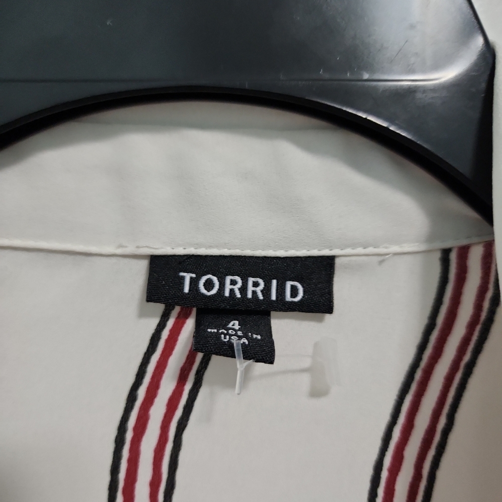 Torrid White Sheer Duster Red And Black Stripe. Sz 4 - Gem